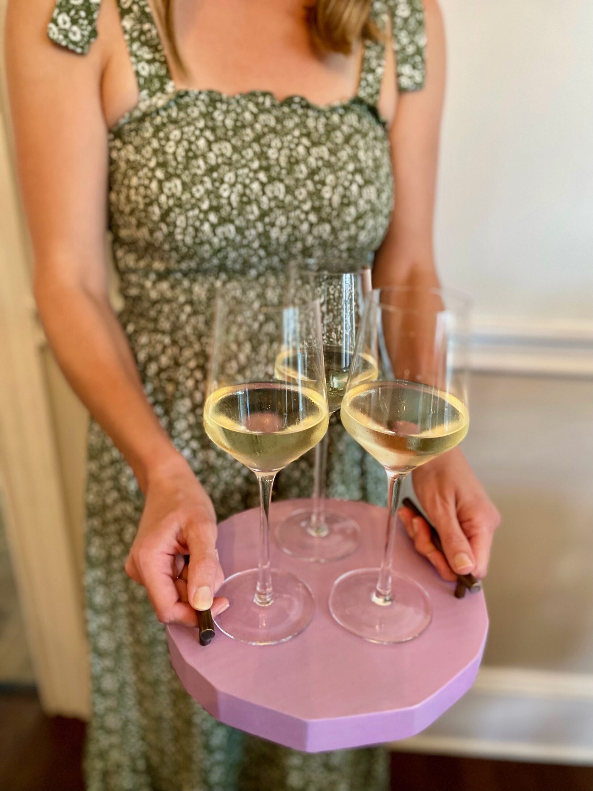 A Quick Guide To Two Popular White Wines Sauvignon Blanc Vs Pinot